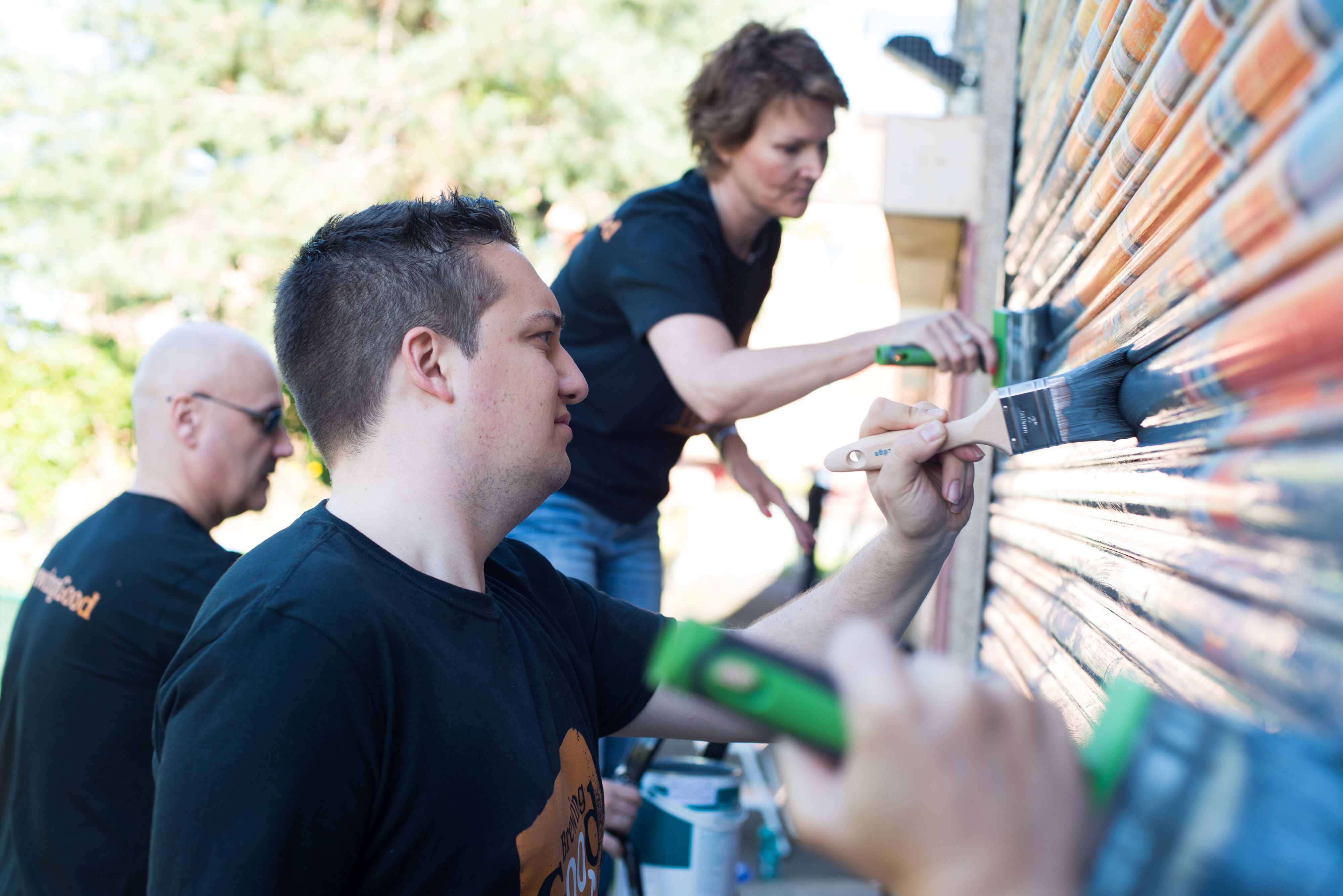 Access free volunteer support for your charity with Neighbourly